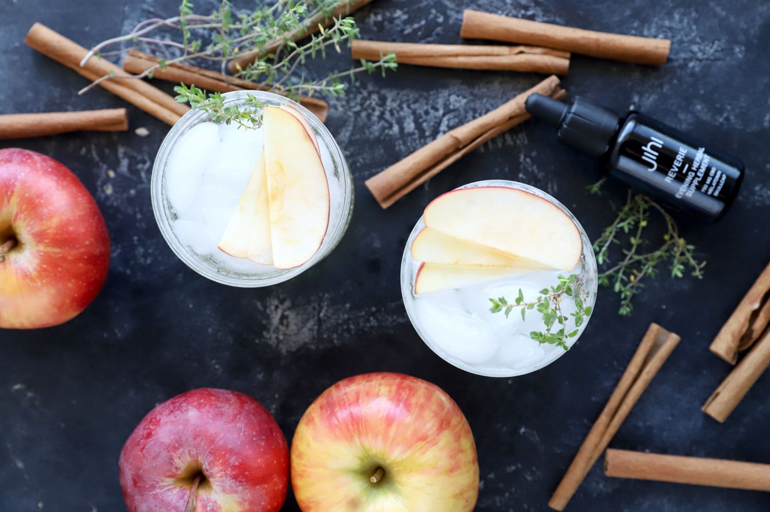 Sparkling Apple Cinnamon Mocktail - Jihi Kitchen